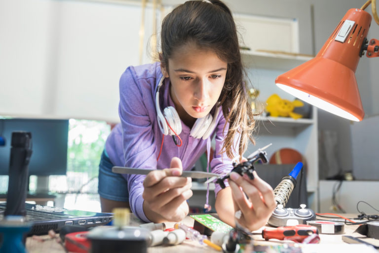 Girls in ICT Day: how can girls become the creators of tomorrow? - Women4IT
